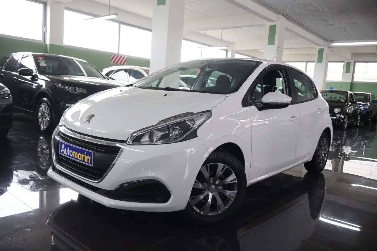View 1 - Peugeot 208 - 2015